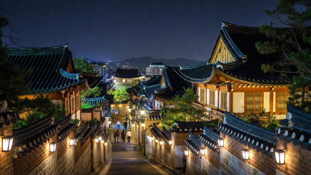Night Time in Seoul: Best Cultural & K-Drama Spots